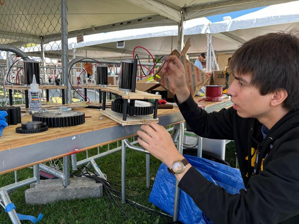 DBTI Student’s Giant Robot Steals the Show – InTouch Newsletter ...